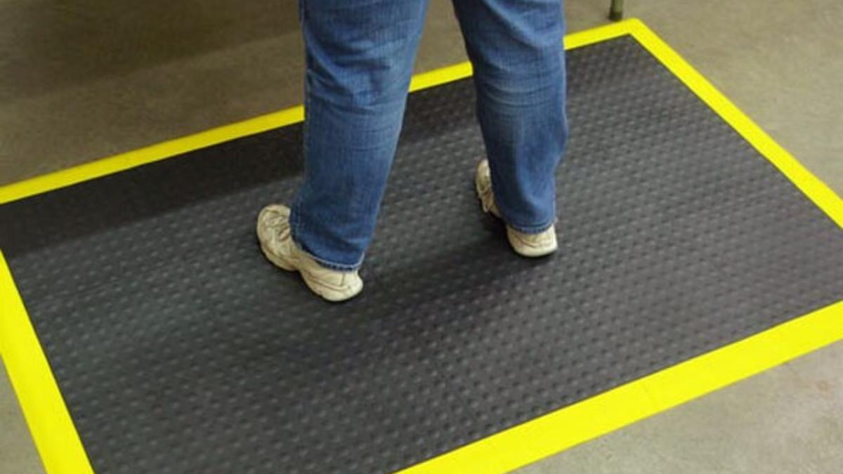 A Comprehensive Guide to Anti-Fatigue Mats | How to Choose the Right ...