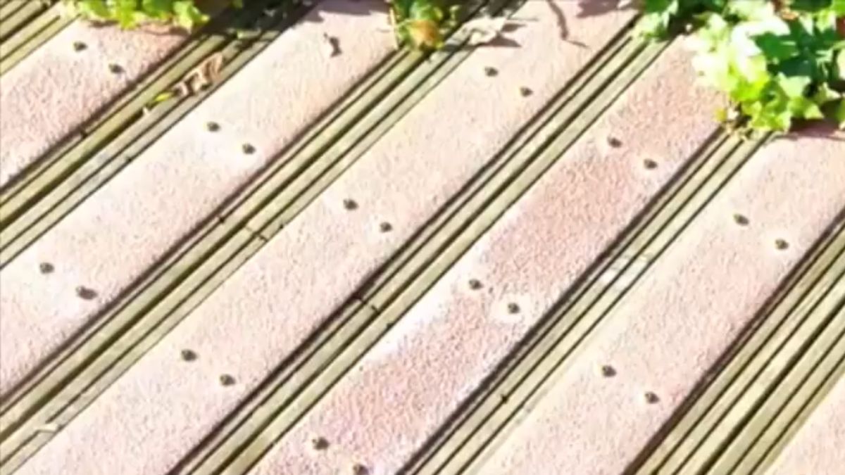 How to install non-slip deck strips | Video Tutorial